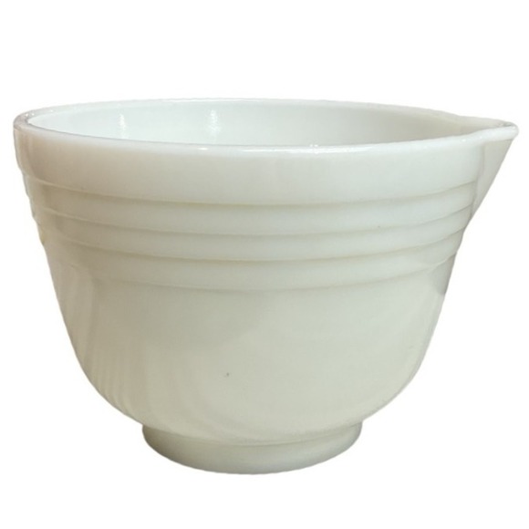 Pyrex | Kitchen | Vintage Pyrex Mixing Bowl 32 Hamilton Beach Ribbed ...
